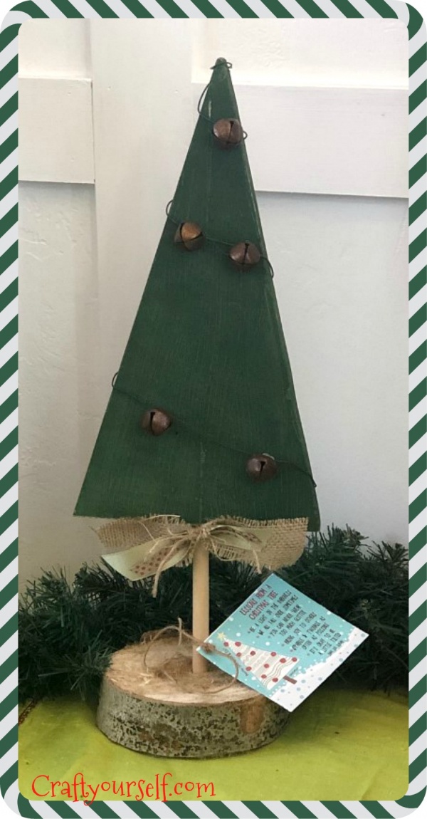 Decorative Wood Christmas Tree